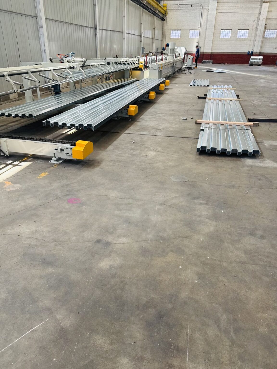 1.5″ Type B Roof Deck | Steel Roof Decking – Midway Roll Forming